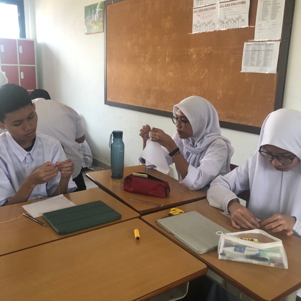 Program - SMA Lazuradi GCS